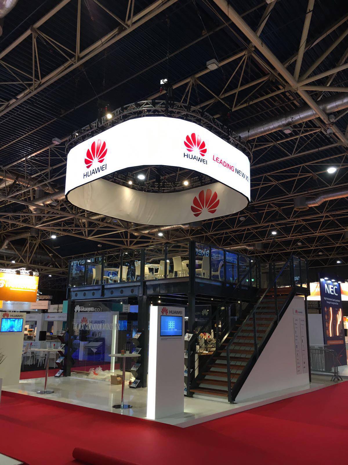 Huawei Stand - Ledlease